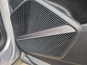 Grey Audi SQ5 2020 in Vilnius, with an engine capacity of 3.00 L and mileage of 78 thousand km for 34900 €, photo 22 on AUTOMOTO.COM.LV