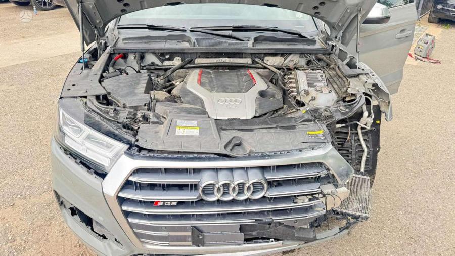 Pelēks Audi SQ5 2020 Ukmergė, ar dzinēja tilpumu 3.00 L un nobraukumu 91 tūkst. km par 22799 €, foto 7 vietnē AUTOMOTO.COM.LV