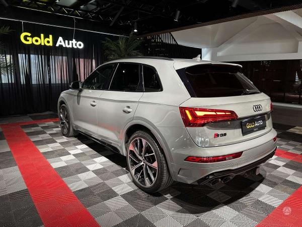 Pelēks Audi SQ5 2021 Viļņa, ar dzinēja tilpumu 2.97 L un nobraukumu 87 tūkst. km par 36900 €, foto 5 vietnē AUTOMOTO.COM.LV