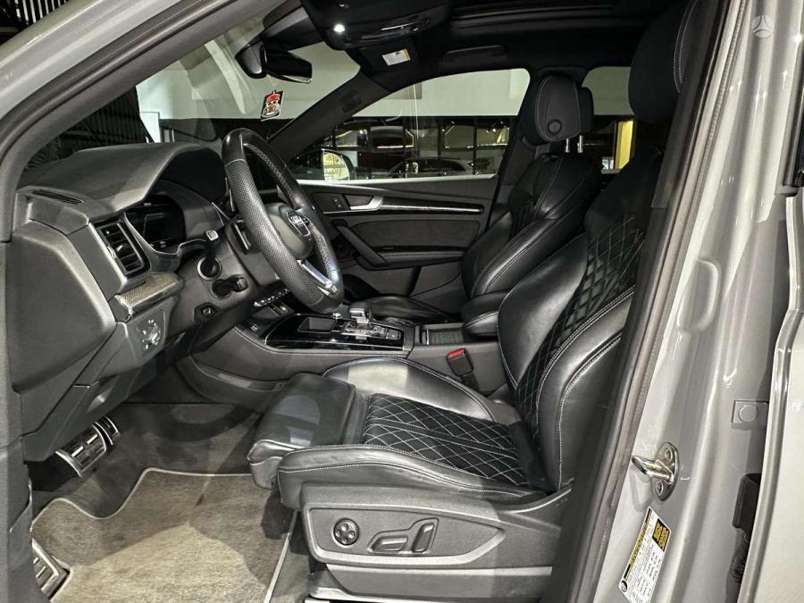 Pelēks Audi SQ5 2021 Viļņa, ar dzinēja tilpumu 2.97 L un nobraukumu 87 tūkst. km par 36900 €, foto 11 vietnē AUTOMOTO.COM.LV