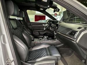 Pelēks Audi SQ5 2021 Viļņa, ar dzinēja tilpumu 2.97 L un nobraukumu 87 tūkst. km par 36900 €, foto 15 vietnē AUTOMOTO.COM.LV