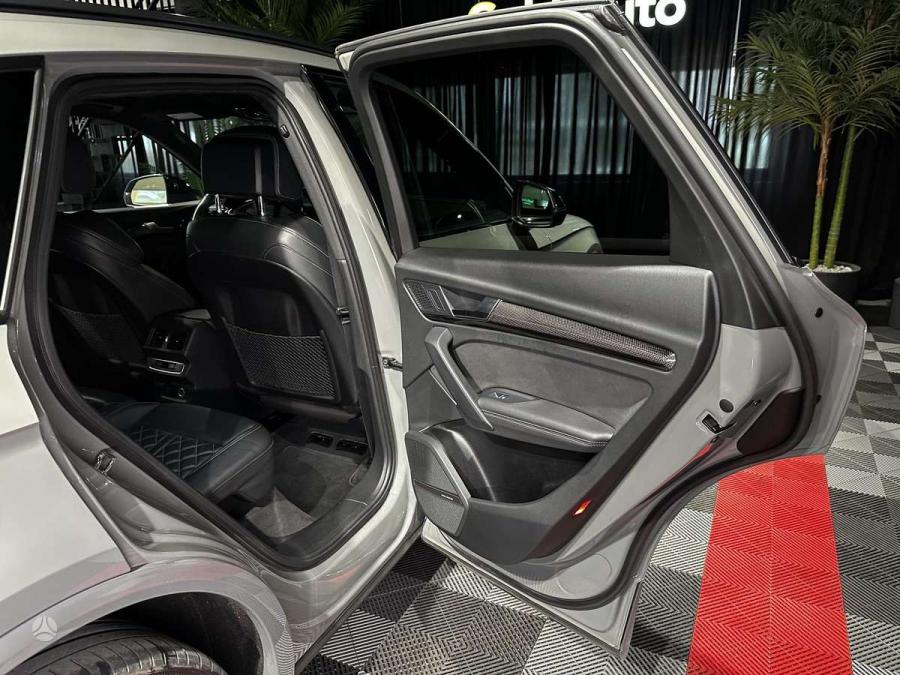 Pelēks Audi SQ5 2021 Viļņa, ar dzinēja tilpumu 2.97 L un nobraukumu 87 tūkst. km par 36900 €, foto 16 vietnē AUTOMOTO.COM.LV