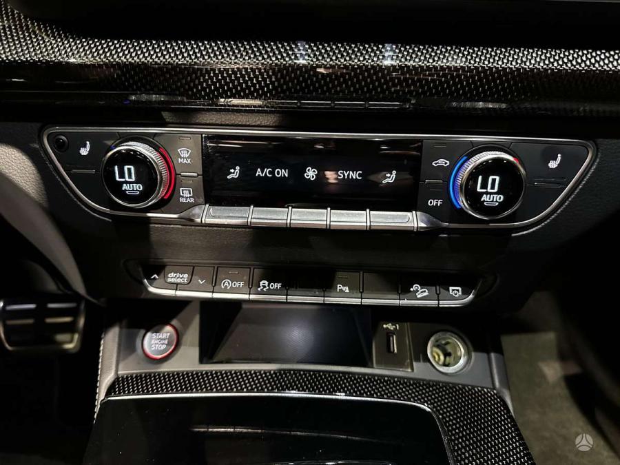 Pelēks Audi SQ5 2021 Viļņa, ar dzinēja tilpumu 2.97 L un nobraukumu 87 tūkst. km par 36900 €, foto 32 vietnē AUTOMOTO.COM.LV