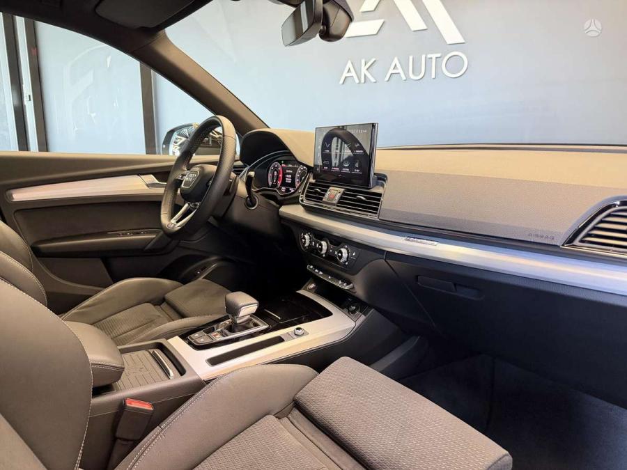 Pelēks Audi SQ5 2021 Kauņa, ar dzinēja tilpumu 2.97 L un nobraukumu 44 tūkst. km par 39990 €, foto 18 vietnē AUTOMOTO.COM.LV