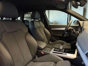 Pelēks Audi SQ5 2021 Kauņa, ar dzinēja tilpumu 2.97 L un nobraukumu 44 tūkst. km par 39990 €, foto 23 vietnē AUTOMOTO.COM.LV