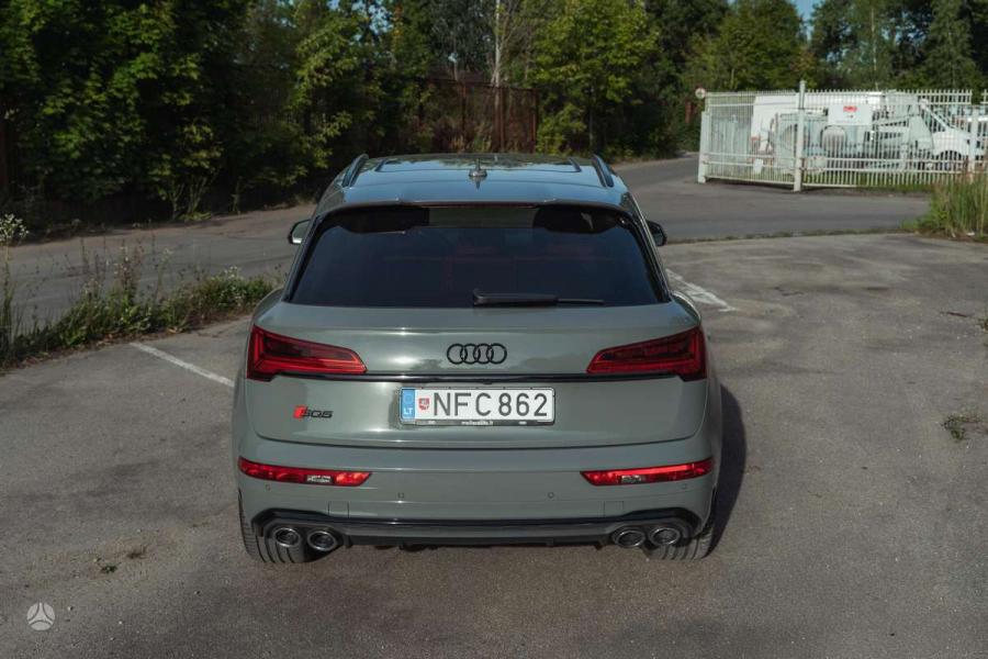 Grey Audi SQ5 2021 in Panevezys, with an engine capacity of 3.00 L and mileage of 92 thousand km for 44000 €, photo 5 on AUTOMOTO.COM.LV