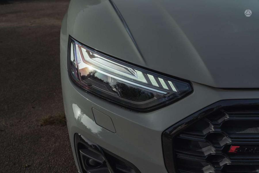 Grey Audi SQ5 2021 in Panevezys, with an engine capacity of 3.00 L and mileage of 92 thousand km for 44000 €, photo 17 on AUTOMOTO.COM.LV