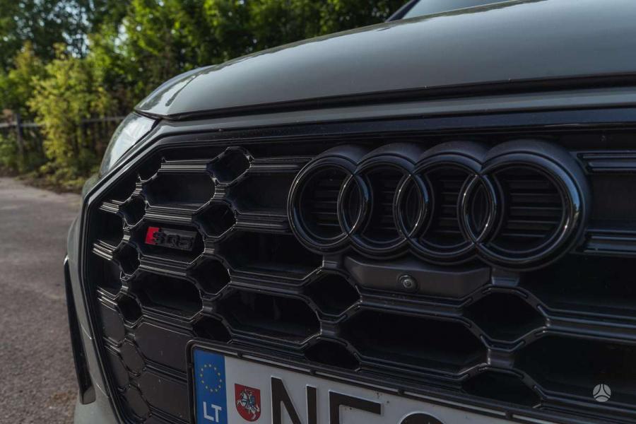 Grey Audi SQ5 2021 in Panevezys, with an engine capacity of 3.00 L and mileage of 92 thousand km for 44000 €, photo 20 on AUTOMOTO.COM.LV