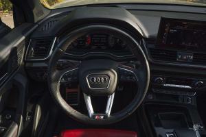 Grey Audi SQ5 2021 in Panevezys, with an engine capacity of 3.00 L and mileage of 92 thousand km for 44000 €, photo 32 on AUTOMOTO.COM.LV