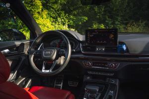 Grey Audi SQ5 2021 in Panevezys, with an engine capacity of 3.00 L and mileage of 92 thousand km for 44000 €, photo 33 on AUTOMOTO.COM.LV