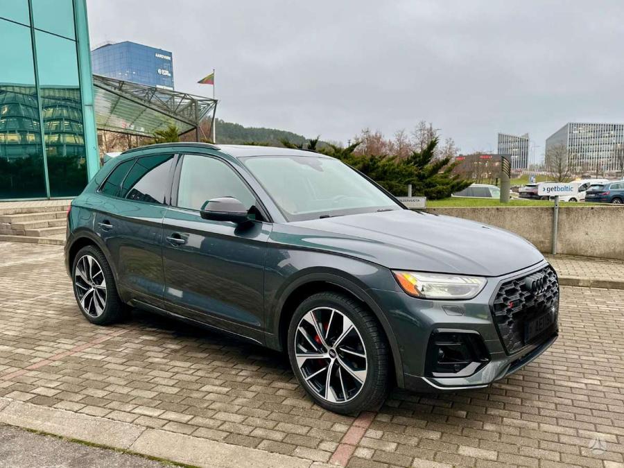 Grey Audi SQ5 2022 in Vilnius, with an engine capacity of 3.00 L and mileage of 45 thousand km for 47500 €, photo 1 on AUTOMOTO.COM.LV