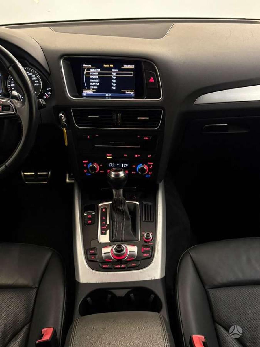 Balts Audi SQ5 2014 Marijampole, ar dzinēja tilpumu 2.97 L un nobraukumu 282 tūkst. km par 13500 €, foto 18 vietnē AUTOMOTO.COM.LV