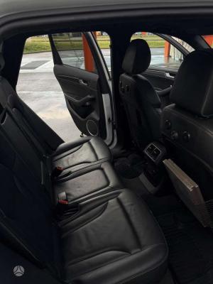 White Audi SQ5 2014 in Kaunas, with an engine capacity of 2.97 L and mileage of 266 thousand km for 14450 €, photo 12 on AUTOMOTO.COM.LV