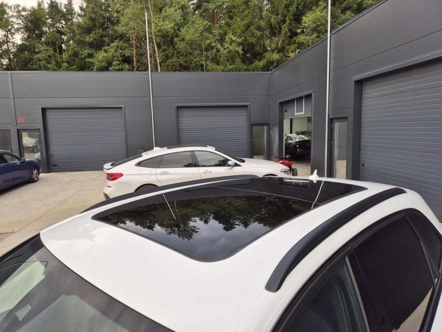 White Audi SQ5 2015 in Utena, with an engine capacity of 2.97 L and mileage of 253 thousand km for 13990 €, photo 15 on AUTOMOTO.COM.LV