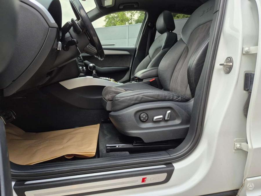 White Audi SQ5 2015 in Utena, with an engine capacity of 2.97 L and mileage of 253 thousand km for 13990 €, photo 22 on AUTOMOTO.COM.LV