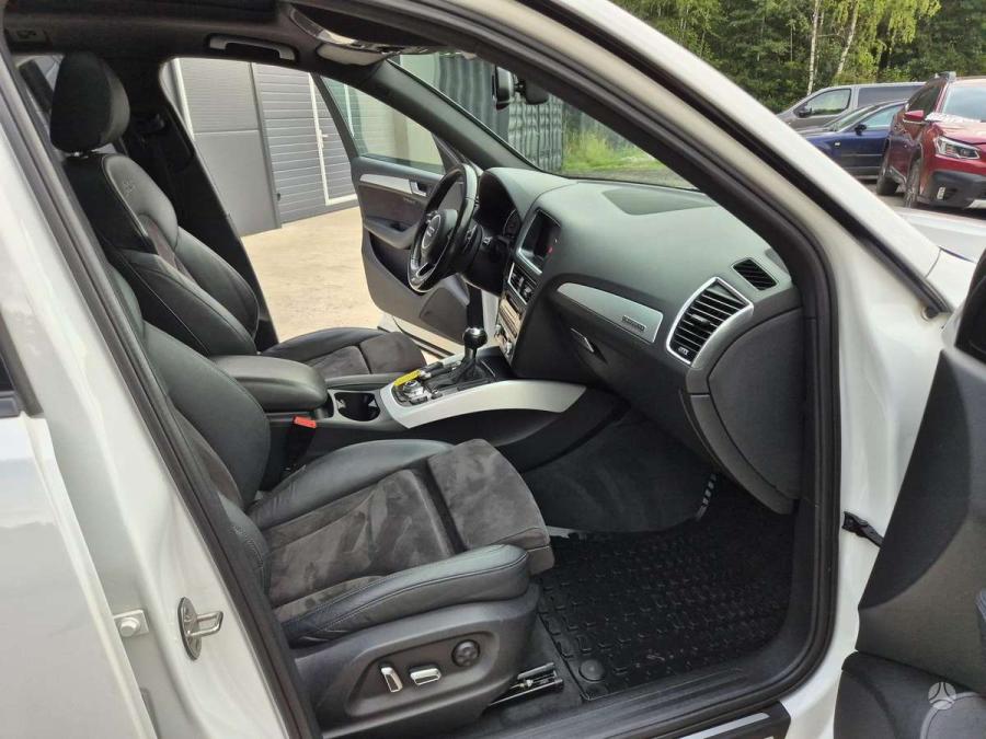 White Audi SQ5 2015 in Utena, with an engine capacity of 2.97 L and mileage of 253 thousand km for 13990 €, photo 29 on AUTOMOTO.COM.LV