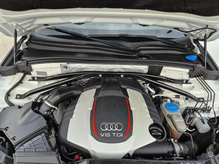 White Audi SQ5 2015 in Utena, with an engine capacity of 2.97 L and mileage of 253 thousand km for 13990 €, photo 41 on AUTOMOTO.COM.LV