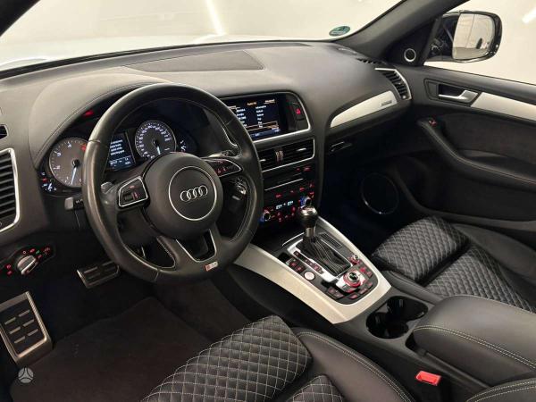 Balts Audi SQ5 2016 Marijampole, ar dzinēja tilpumu 2.97 L un nobraukumu 222 tūkst. km par 17999 €, foto 2 vietnē AUTOMOTO.COM.LV