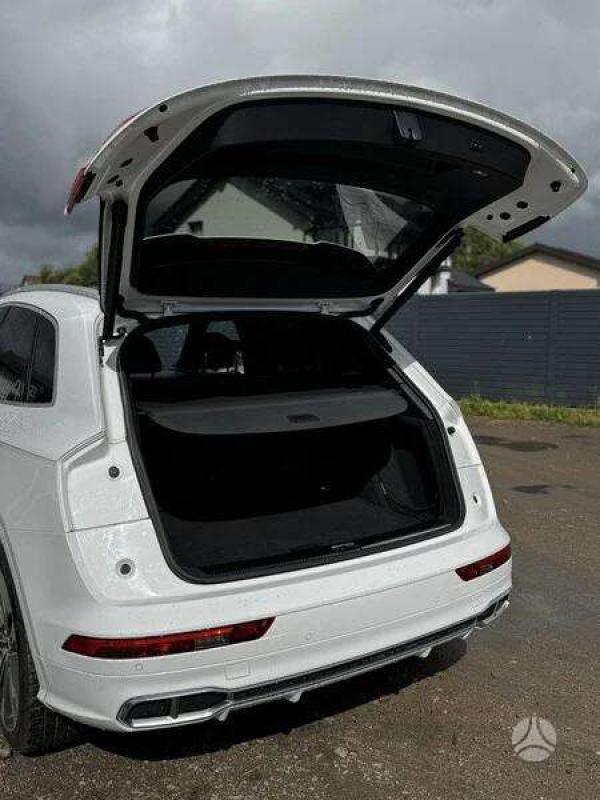 White Audi SQ5 2018 in Klaipeda, with an engine capacity of 3.00 L and mileage of 113 thousand km for 27500 €, photo 9 on AUTOMOTO.COM.LV