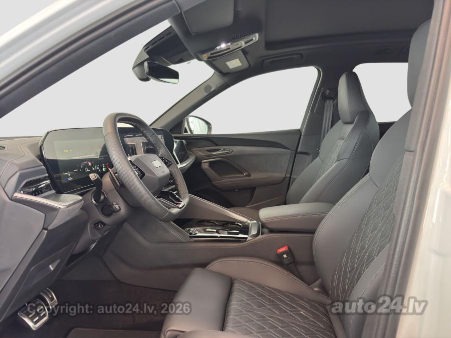 White Audi SQ5 2025 in Tallinn, with an engine capacity of 3.00 L and mileage of 17 thousand km for 79900 €, photo 7 on AUTOMOTO.COM.LV