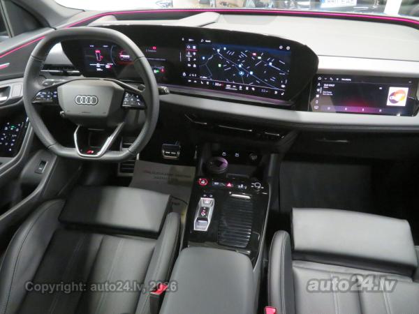 Ауди SQ6 e-tron 2025 в Таллин на AUTOMOTO.COM.LV Синий Ауди SQ6 e-tron 2025 в Таллин, объемом двигателя 0.00 л и пробегом 1 тыс. км за 75000 €, фото 4 на AUTOMOTO.COM.LV