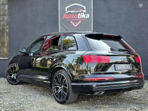 Black Audi SQ7 2017 in Siauliai, with an engine capacity of 3.96 L and mileage of 320 thousand km for 25500 €, photo 8 on AUTOMOTO.COM.LV
