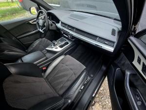 Black Audi SQ7 2017 in Siauliai, with an engine capacity of 3.96 L and mileage of 320 thousand km for 25500 €, photo 22 on AUTOMOTO.COM.LV