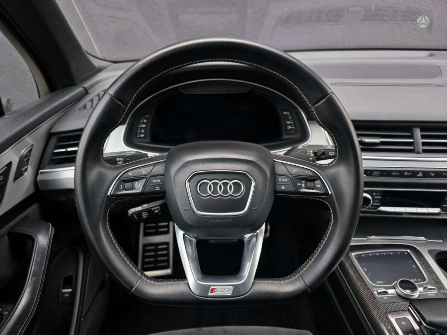 Black Audi SQ7 2017 in Siauliai, with an engine capacity of 3.96 L and mileage of 320 thousand km for 25500 €, photo 27 on AUTOMOTO.COM.LV