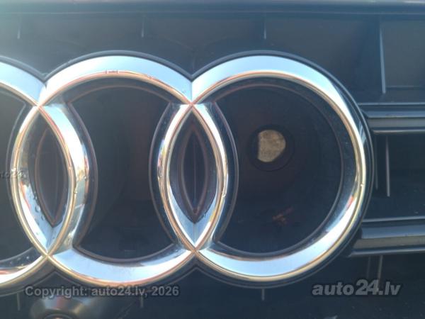 Audi SQ7 2017 Tallina vietnē Melns Audi SQ7 2017 Tallina, ar dzinēja tilpumu 4.00 L un nobraukumu 350 tūkst. km par 20000 €, foto 10 vietnē AUTOMOTO.COM.LV
