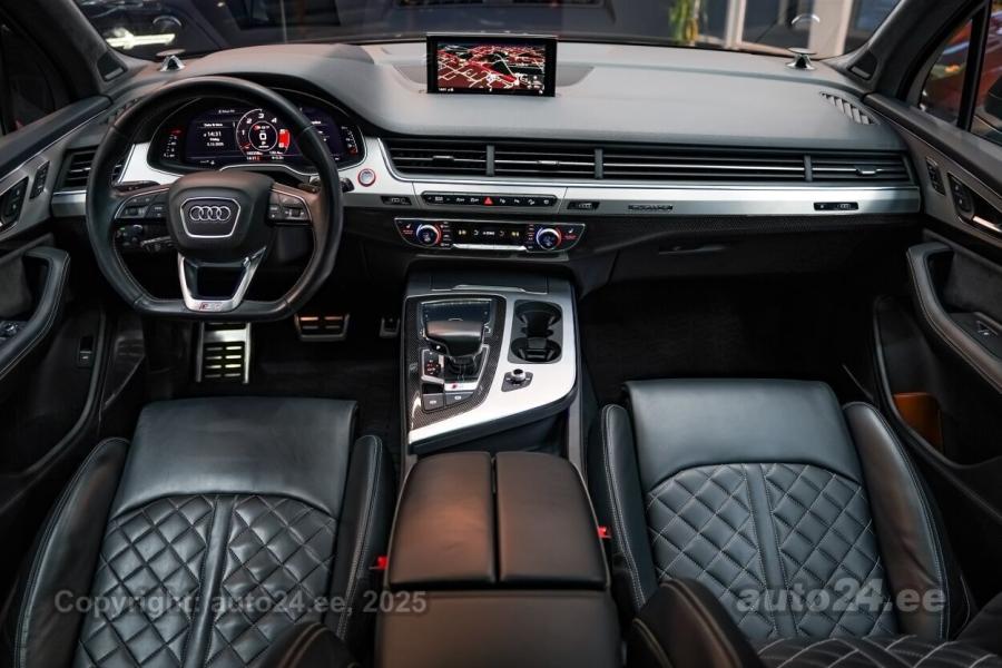 Melns Audi SQ7 2018 Tallina, ar dzinēja tilpumu 4.00 L un nobraukumu 166 tūkst. km par 42900 €, foto 9 vietnē AUTOMOTO.COM.LV