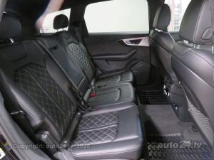 Black Audi SQ7 2018 in Tallinn, with an engine capacity of 4.00 L and mileage of 196 thousand km for 36000 €, photo 6 on AUTOMOTO.COM.LV