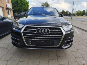 Melns Audi SQ7 2018 Šauļi, ar dzinēja tilpumu 3.00 L un nobraukumu 186 tūkst. km par 22900 €, foto 3 vietnē AUTOMOTO.COM.LV