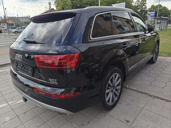 Melns Audi SQ7 2018 Šauļi, ar dzinēja tilpumu 3.00 L un nobraukumu 186 tūkst. km par 22900 €, foto 6 vietnē AUTOMOTO.COM.LV