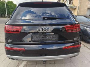 Melns Audi SQ7 2018 Šauļi, ar dzinēja tilpumu 3.00 L un nobraukumu 186 tūkst. km par 22900 €, foto 8 vietnē AUTOMOTO.COM.LV