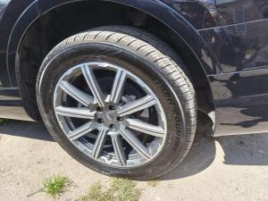 Melns Audi SQ7 2018 Šauļi, ar dzinēja tilpumu 3.00 L un nobraukumu 186 tūkst. km par 22900 €, foto 9 vietnē AUTOMOTO.COM.LV