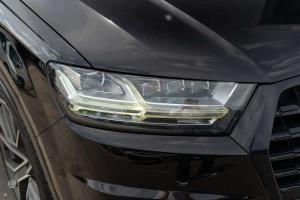 Melns Audi SQ7 2018 Viļņa, ar dzinēja tilpumu 3.96 L un nobraukumu 203 tūkst. km par 37999 €, foto 10 vietnē AUTOMOTO.COM.LV