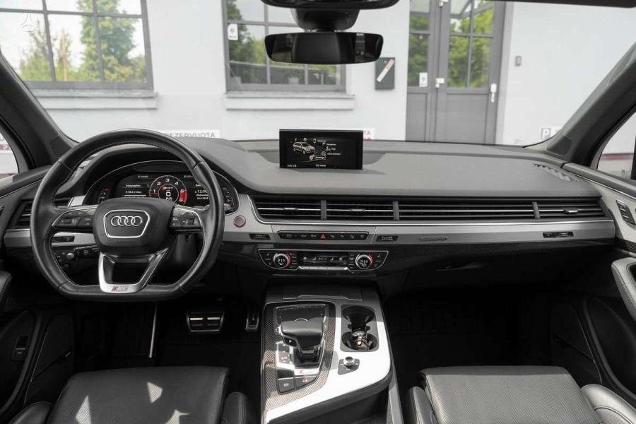 Melns Audi SQ7 2018 Viļņa, ar dzinēja tilpumu 3.96 L un nobraukumu 203 tūkst. km par 37999 €, foto 16 vietnē AUTOMOTO.COM.LV