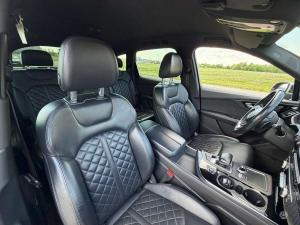 Black Audi SQ7 2018 in Kaunas, with an engine capacity of 3.96 L and mileage of 158 thousand km for 31900 €, photo 12 on AUTOMOTO.COM.LV