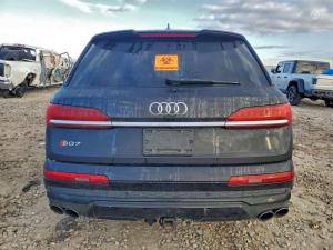 Black Audi SQ7 2020 in Klaipeda, with an engine capacity of 4.00 L and mileage of 50 thousand km for 18500 €, photo 2 on AUTOMOTO.COM.LV