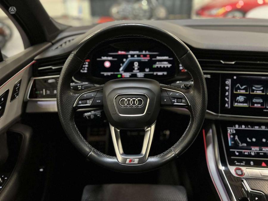 Black Audi SQ7 2020 in Vilnius, with an engine capacity of 3.96 L and mileage of 276 thousand km for 42990 €, photo 23 on AUTOMOTO.COM.LV