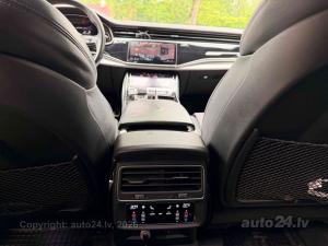 Melns Audi SQ7 2020 Tallina, ar dzinēja tilpumu 4.00 L un nobraukumu 146 tūkst. km par 75392 €, foto 7 vietnē AUTOMOTO.COM.LV