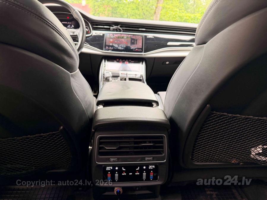 Melns Audi SQ7 2020 Tallina, ar dzinēja tilpumu 4.00 L un nobraukumu 146 tūkst. km par 75392 €, foto 7 vietnē AUTOMOTO.COM.LV