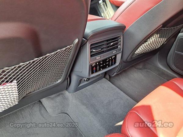 Black Audi SQ7 2021 in Tallinn, with an engine capacity of 4.00 L and mileage of 76 thousand km for 72900 €, photo 11 on AUTOMOTO.COM.LV