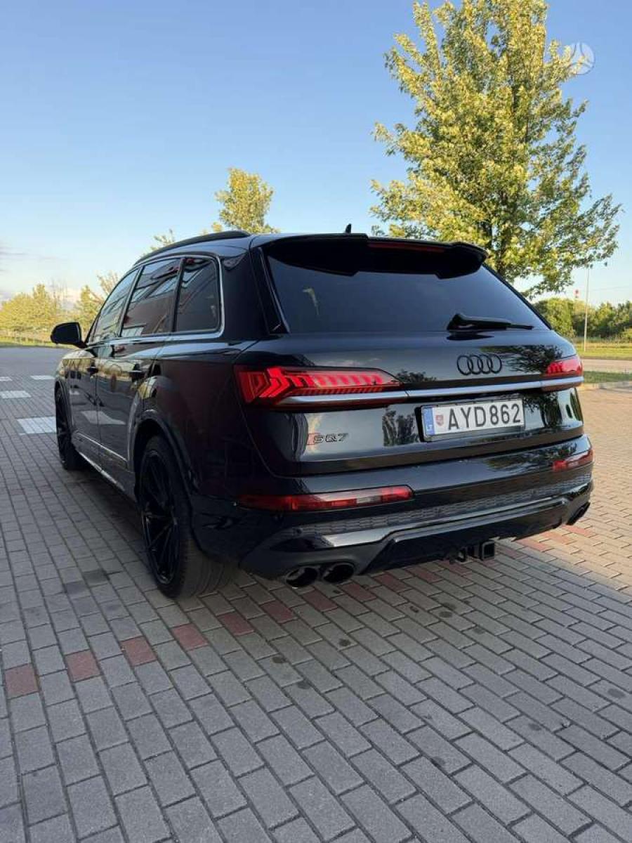 Черный Ауди SQ7 2021 в Клайпеда, объемом двигателя 3.96 л и пробегом 175 тыс. км за 58000 €, фото 4 на AUTOMOTO.COM.LV