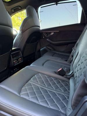 Черный Ауди SQ7 2021 в Клайпеда, объемом двигателя 3.96 л и пробегом 175 тыс. км за 58000 €, фото 9 на AUTOMOTO.COM.LV