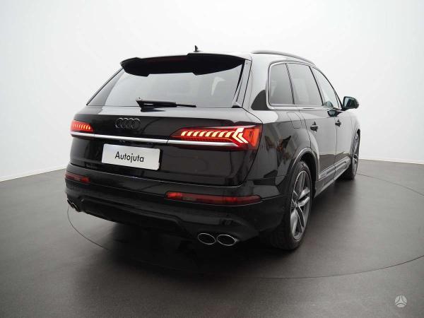 Black Audi SQ7 2021 in Vilnius, with an engine capacity of 4.00 L and mileage of 138 thousand km for 59000 €, photo 4 on AUTOMOTO.COM.LV