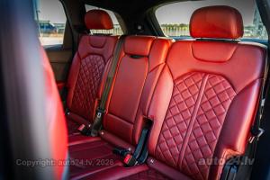 Melns Audi SQ7 2021 Tallina, ar dzinēja tilpumu 4.00 L un nobraukumu 90 tūkst. km par 79000 €, foto 13 vietnē AUTOMOTO.COM.LV