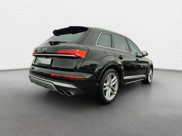 Black Audi SQ7 2022 in Vilnius, with an engine capacity of 4.00 L and mileage of 108 thousand km for 67200 €, photo 2 on AUTOMOTO.COM.LV