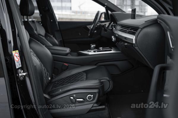Melns Audi SQ7 2017 Tallina, ar dzinēja tilpumu 4.00 L un nobraukumu 188 tūkst. km par 34900 €, foto 10 vietnē AUTOMOTO.COM.LV