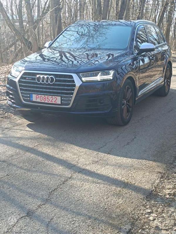 Audi SQ7 2018 in Kaunas on AUTOMOTO.COM.LV Blue Audi SQ7 2018 in Kaunas, with an engine capacity of 3.96 L and mileage of 213 thousand km for 24900 €, photo 3 on AUTOMOTO.COM.LV